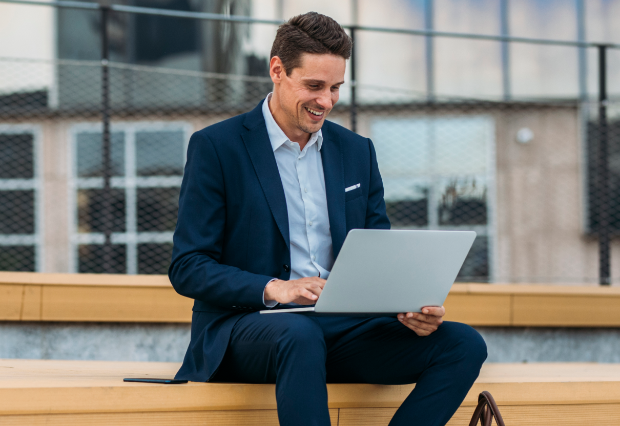 Customer Engagement Email Management Software - Verint